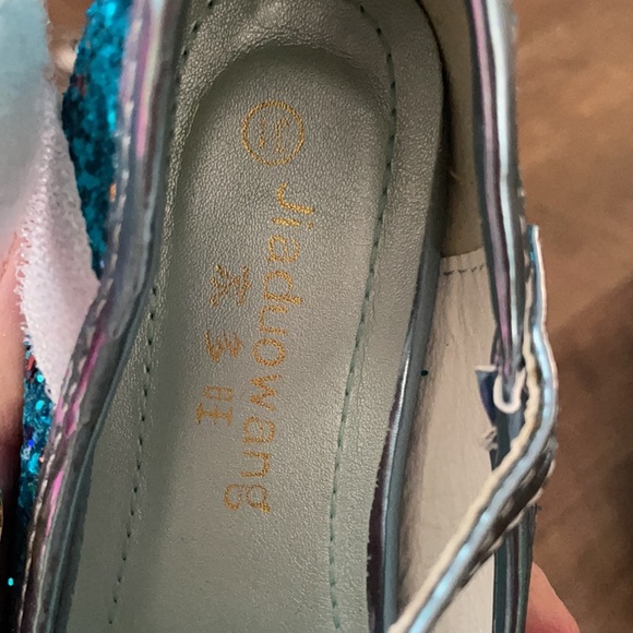 Shoes | Little Girls Size 11 Heel Dress Shoe Blue Glitter And Diamonds ...